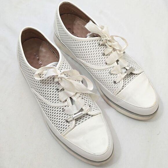 Donald J. Pliner | Shoes | Donaldj Pliner Flipp Gray Perforated Low Tip ...